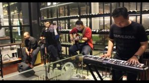WA  0819 3220 2114 sewa band akustik, sewa band jakarta, Justin Bieber - Love Yourself