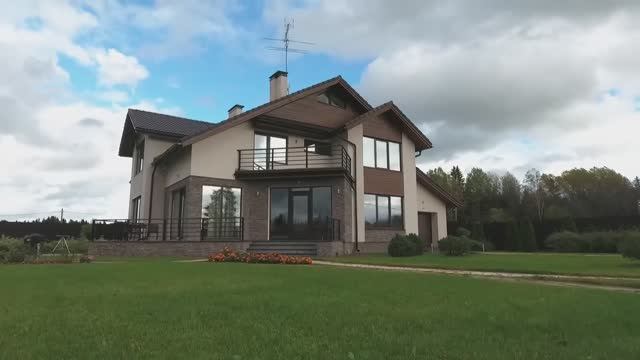 Дом из газобетона с мансардным этажом в п. Извара