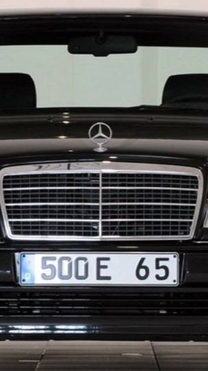 Mercedes-Benz-W-124.