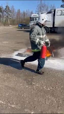 Противопожарная тренировка персонала складского комплекса Ломоносовского района