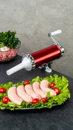 Шприц для сосисок красный промо