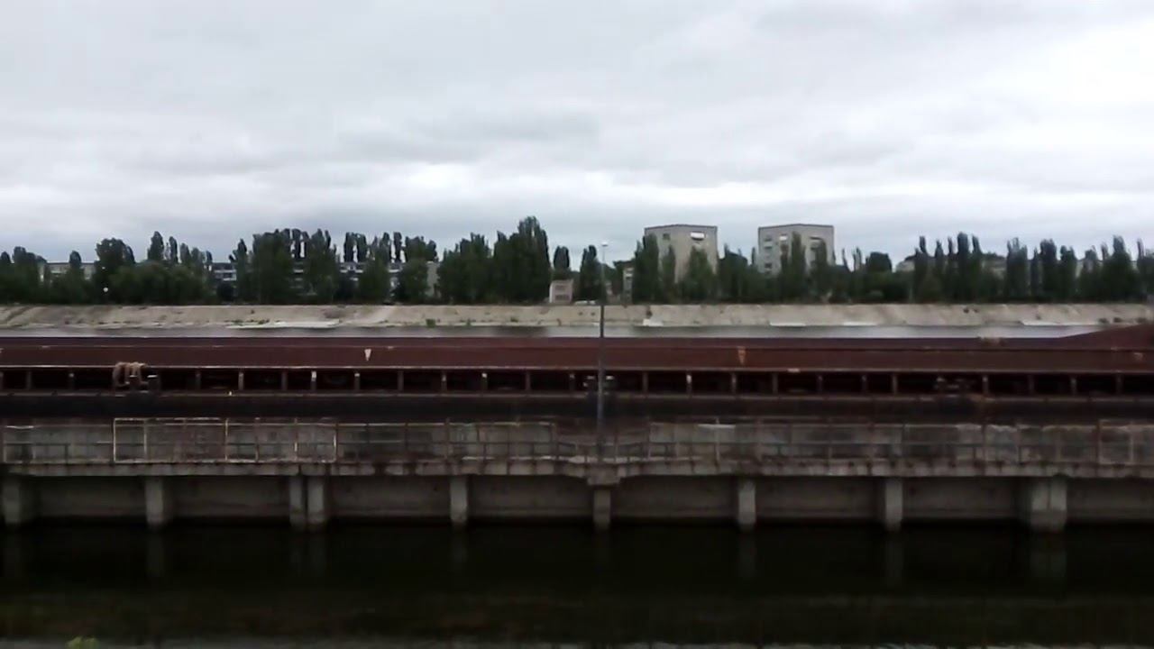 Судоходный канал в городе Балаково Саратовской области