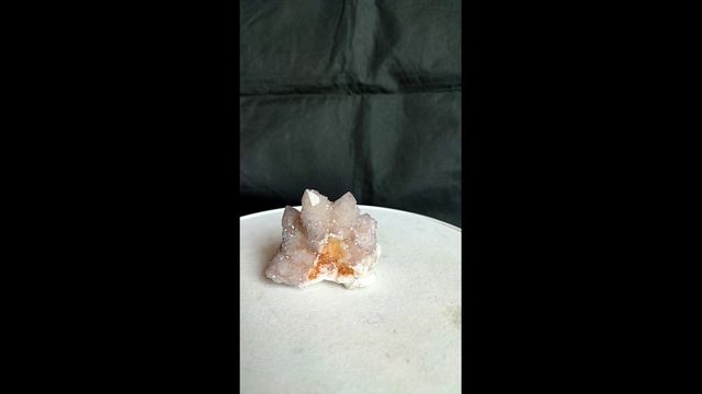 Кварц кактусовый аметистовый 3х7х5.5 см