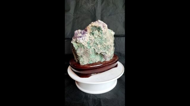 Аметист на подставке 15x8x16 см