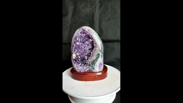 Аметист на подставке 7x11x15 см