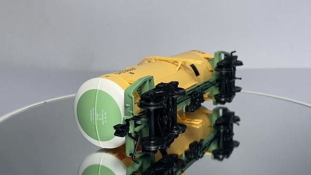 Модель цистерны 15-Ц863 из серии «Наши поезда» MODIMIO, спецвыпуск 4