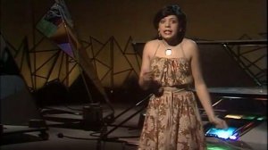 Luisa Fernandez - Lay Love On You