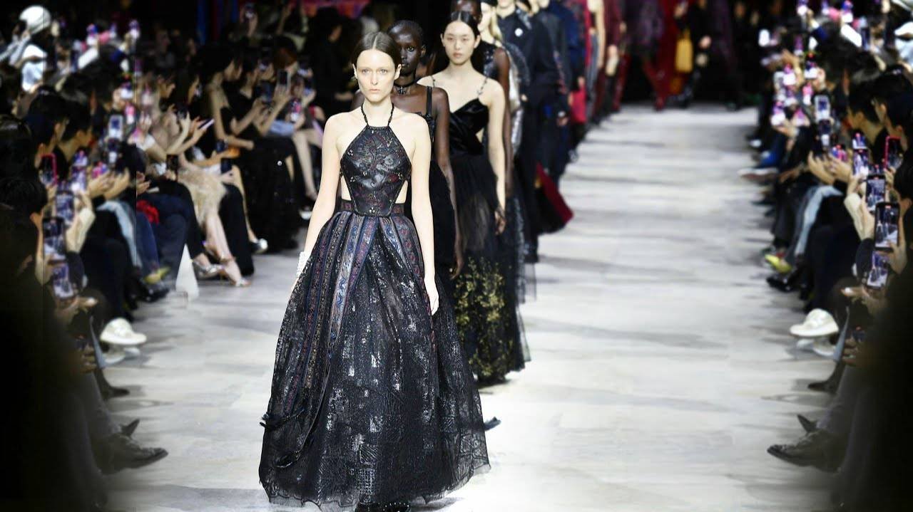 Shiatzy Chen | Fall/Winter 2025/26 | Paris Fashion Week