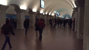 в метро 240