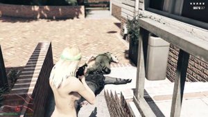 GTA 5 - Beach Girl’s FIVE STAR COP BATTLE (GTA V Funny Moment)