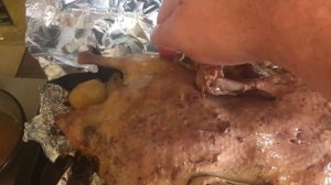 Утка печеная , фаршированная с овощами и медом ч.2