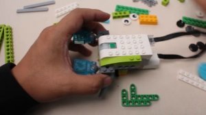Get Started With WeDo 2.0 pulling robot