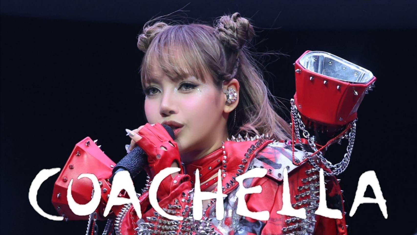 LISA - INTRO ROXI + 'LIFESTYLE' Live at Coachella 2025 Week 1