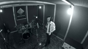 Tony Baboon - Goldeneye (Live Cover)