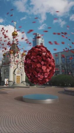 А вот как красивые пасхальные фотозоны появились в центре Екатеринбурга 😁