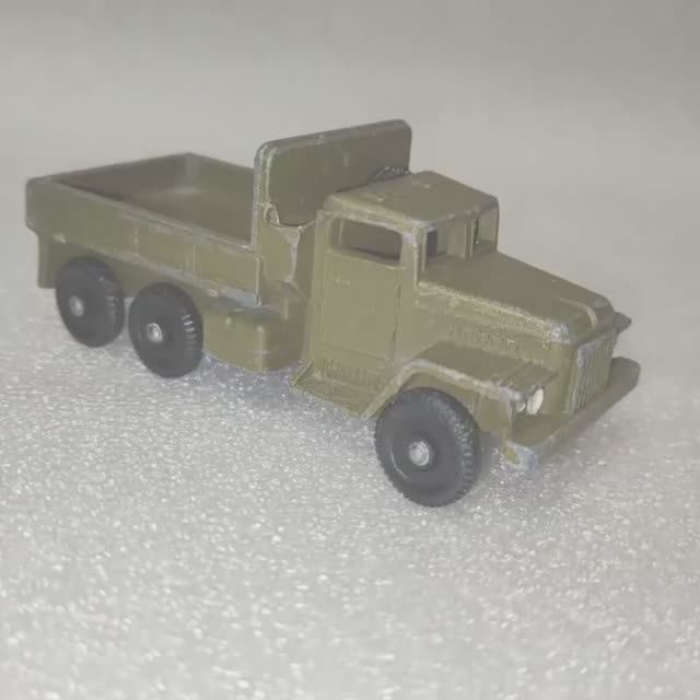 Набор моделей военной техники - танки и машины СССР