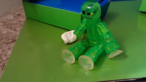 Ха-ха-ха Ха-ха-ха stikbot лежит в зарядки аккумулятора 🤣🤣😂😂😂😂😂🤣🤣🤣🤣🤣