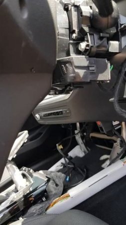2019 BMW 3 SERIES G20 DRIVER'S AIRBAG REMOVAL AND AIRBAG MODULE LOCATION