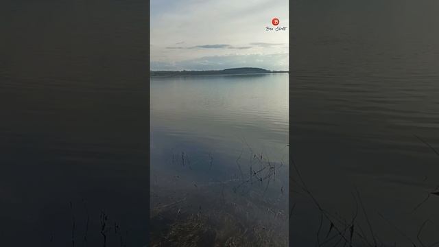 Конец апреля река Волхов