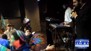 Benny Friedman Sings 'Hashem Melech'