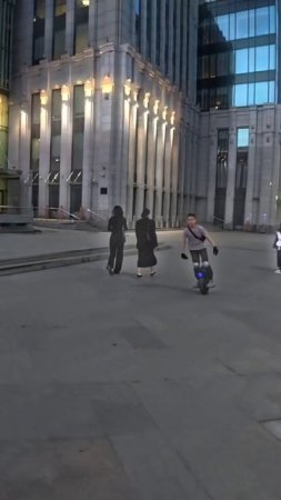 Вечерняя Москва покатушки на моноколесе
