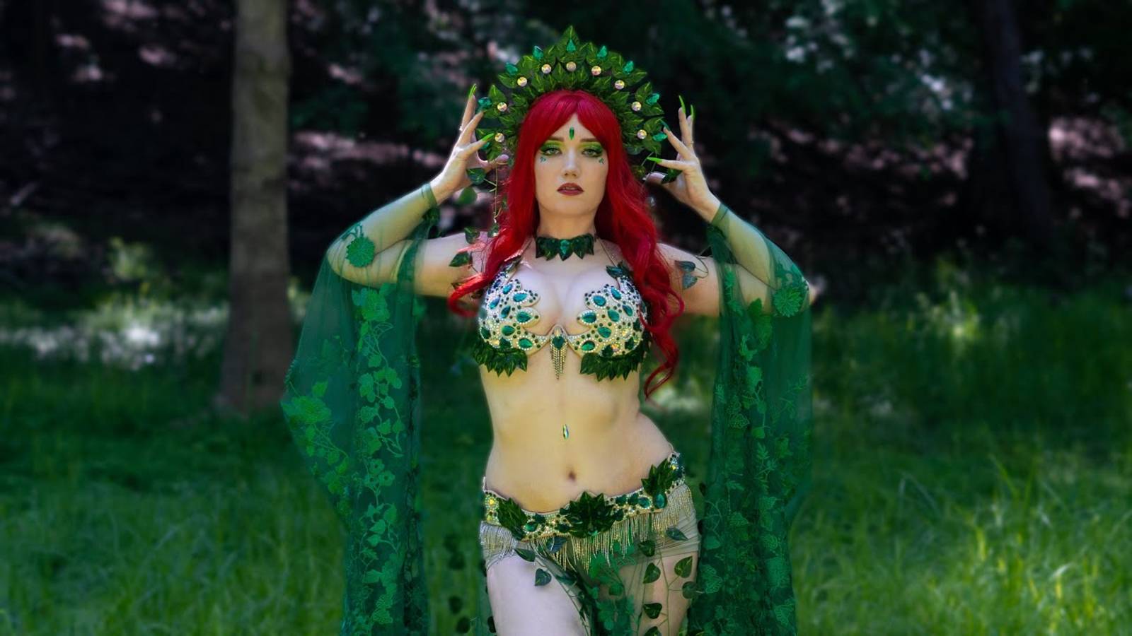 Magnolia Bellydances as Poison Ivy!