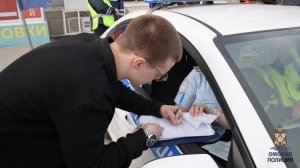Госавтоинспекция проверила автомобили на соблюдение правил пользования тонированной пленкой