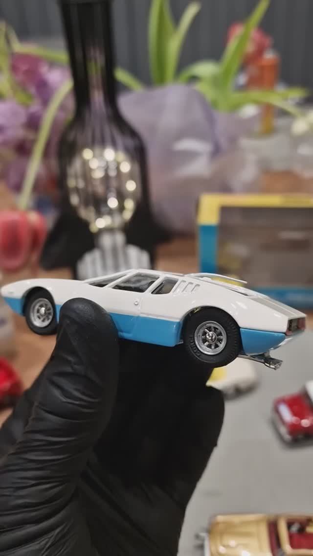 Модель автомобиля Corgi