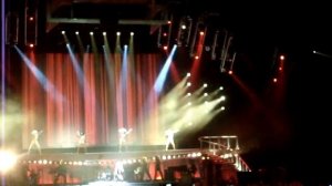 Tina Turner - Opening (live @ Gelredome Arnhem 2009)