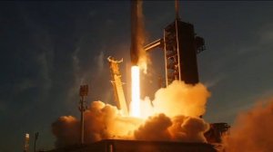 Starship летит ЛЕТОМ? Испытания S35. Crew-10 и МКС. Falcon 9 вывела телескоп. Новости SpaceX №19