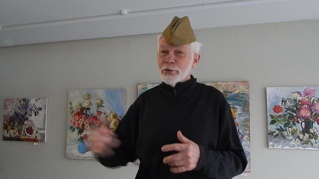 Говорит организатор выставки "Цветы фронтовикам" художник Виктор Чижов