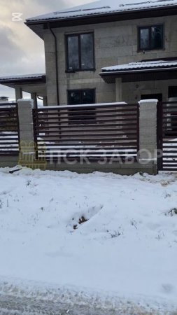 Забор Ранчо, ламели 60х40 ,покрытие порошковое 8019. Столбы от компании Новакон