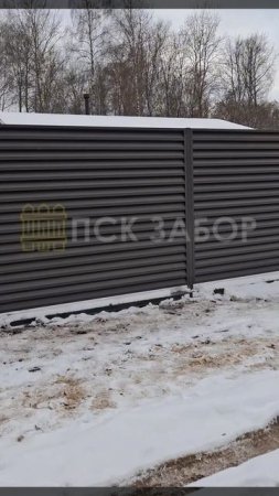 Забор жалюзи на ленточном фундаменте с установкой блочных столбов. Монино