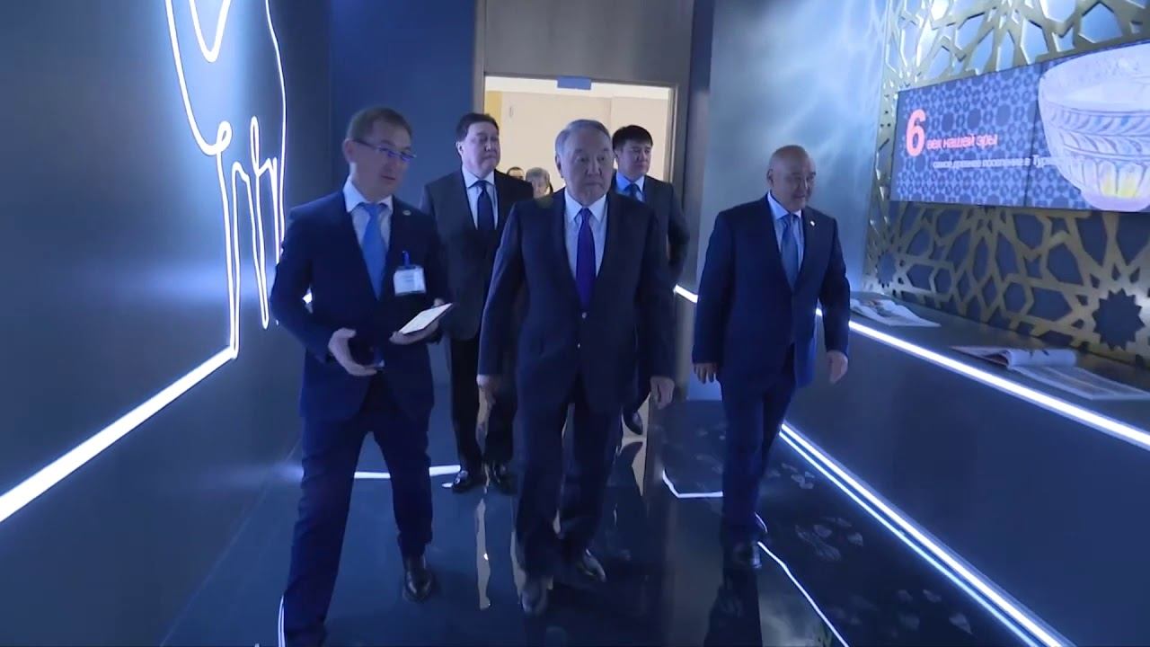 Голографический стол NettleBox. B2G