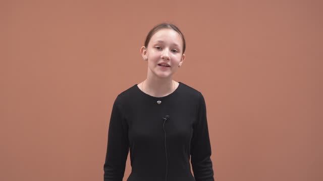 Владимир Мазур ,,Три друга,,Читает Елизавета Кленько.