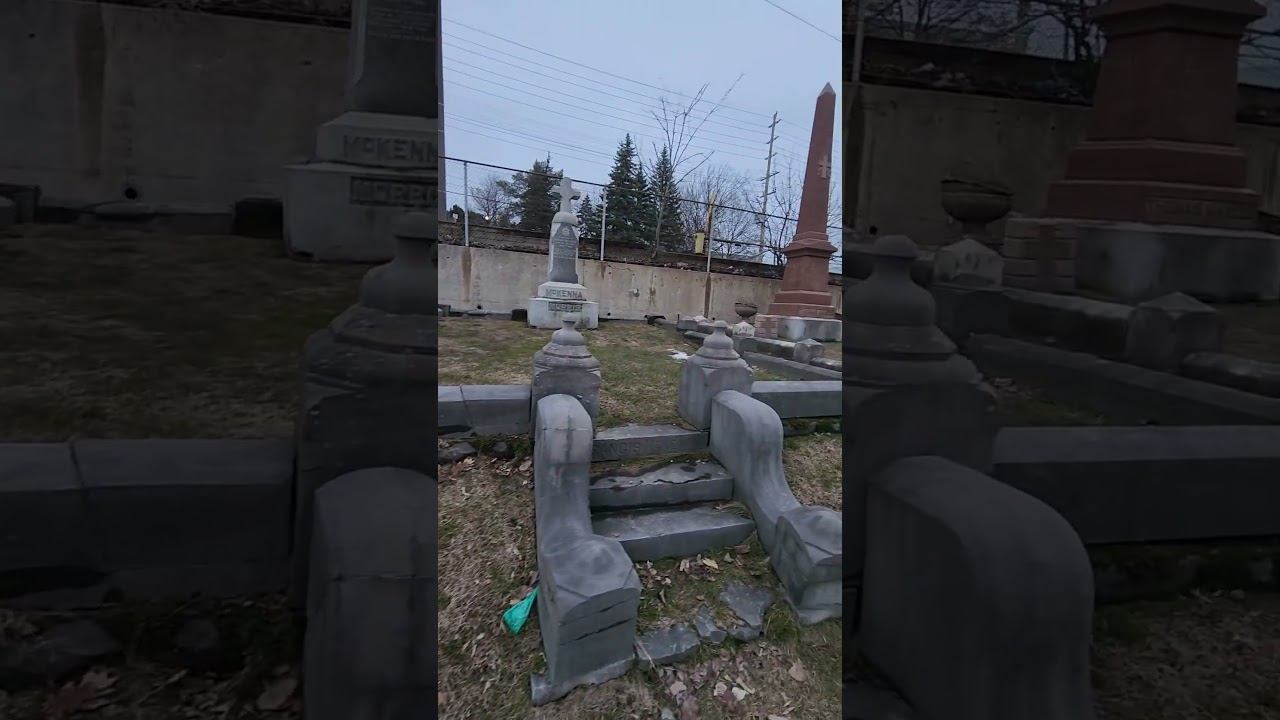 Канадское кладбище ( часть 2), Оттава, апрель 2025.