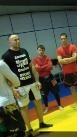 Алексей Удав Олейник про удар Оверима