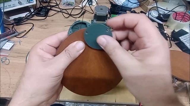Приспособление для намотки плоских катушек Мишина