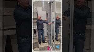 Почему распашной шкаф в узкой прихожей: правда об экономии места