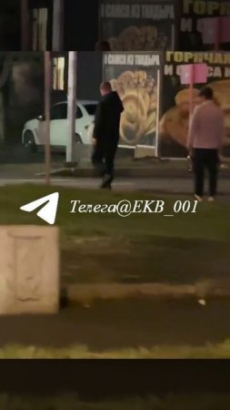 ‼️Осторожно в видео жестокое обращение с животными‼️

На сортировке,по улице проспект седова 27