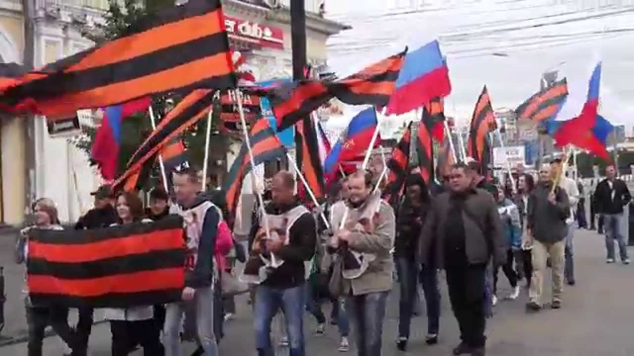 Вход колонны Национального Освободительного Движения на Кировку - НОД Челябинск, 6 сентября 2014г.