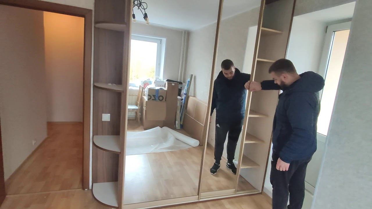Спасибо, Дмитрий! Шкафчики стоят. Всё сделано чётко!  Шкафы купе - обзор от заказчика