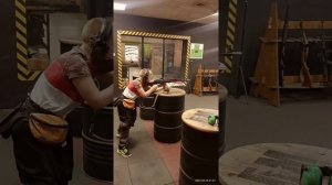 Стрельба из автомата в тире