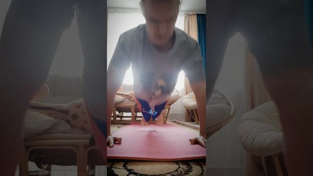 100 отжиманий