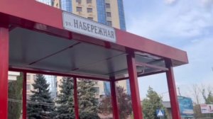 ⚫🔵🔴На бульваре Шевченко в Донецке, возле Рамады, завершили установку новых остановочных павильонов
