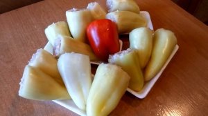 Легкий способ фаршировки перца/Una forma fácil de rellenar pimientos/an easy way to stuff peppers
