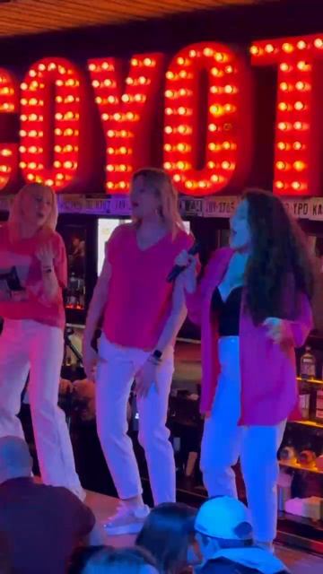 Музыкальное Драйв Лото в баре Гадкий Койот, Москва 25 апреля 2025