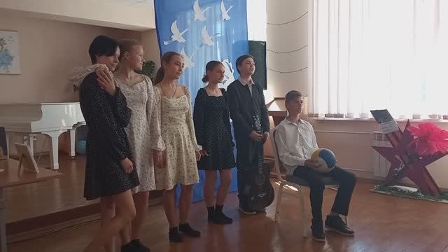 2 место - учащиеся Голынковской школы / "Фотография из прошлого"