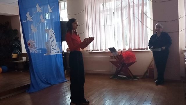 1 место – Маргарита Кондакова (8 кл., Чистиковская школа) / В. Высоцкий «Он не вернулся из боя»