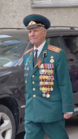 Ветерана Великой Отечественной войны с 80-летием Победы поздравили воронежские полицейские
